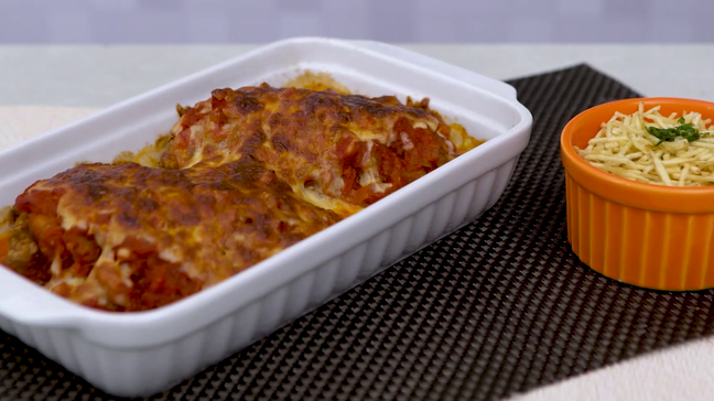 Deixe a refeição mais especial com a parmegiana de frango
