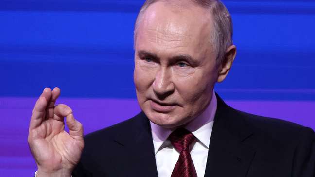 SUS passará a ter cirurgia de câncer de próstata feita por robô ...